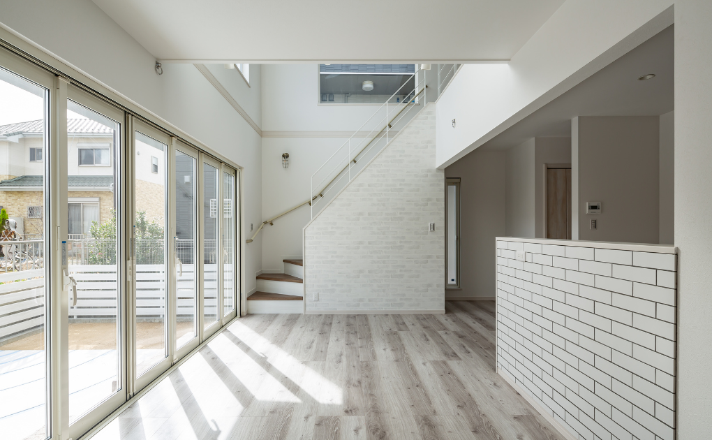 施工事例｜ジョイナスホーム｜施工事例｜黒と木目調のモダンな外観の家 あま市 ZERO-CUBE CUSTOM ゼロキューブカスタム｜弥富市注文住宅｜株式会社ジョイナスカンパニー